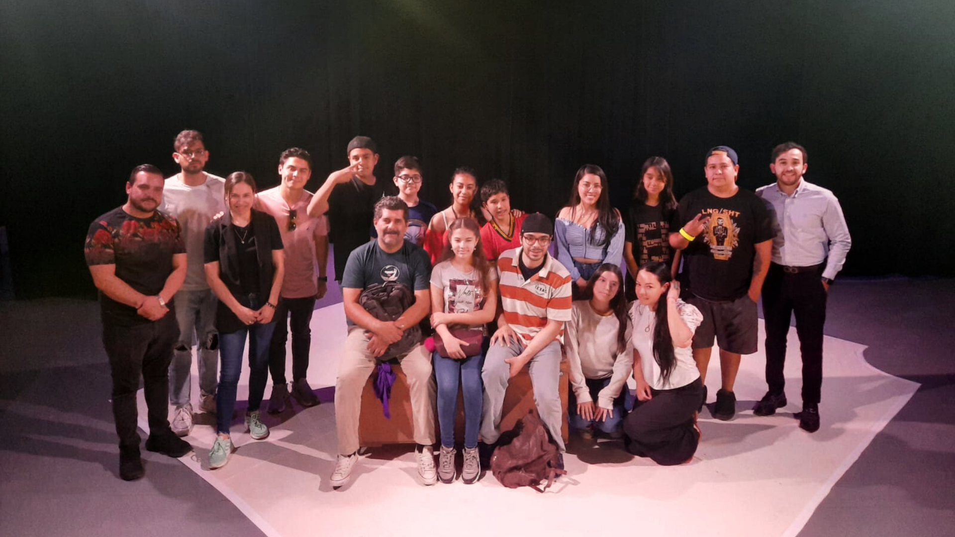 Función de teatro especial para alumnos de la Sec. Fed. #5